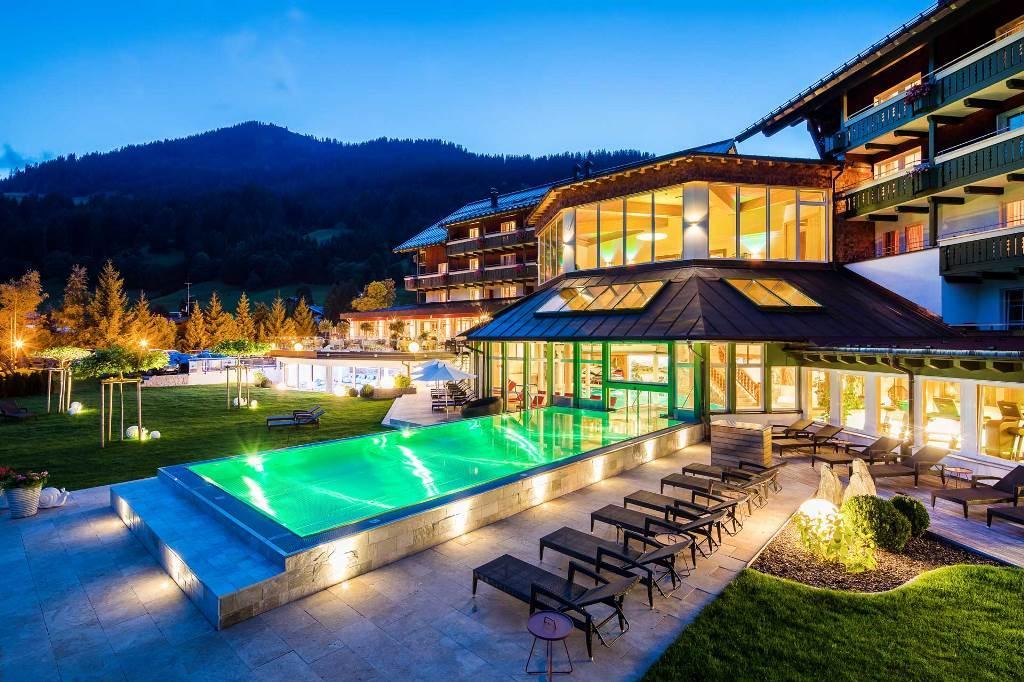 Commis de Rang bei Haller´s Genuss & Spa Hotel in Mittelberg ...